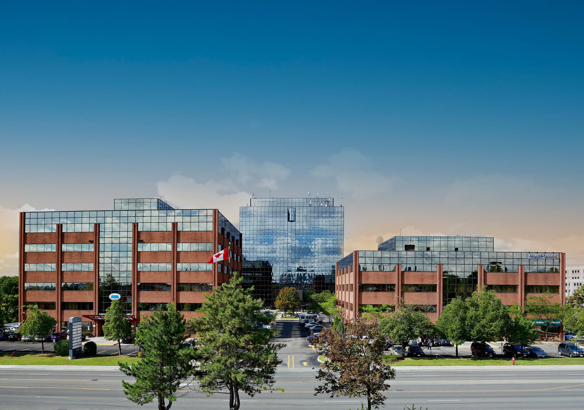 Erindale Corporate Centre - Central Parkway West Mississauga